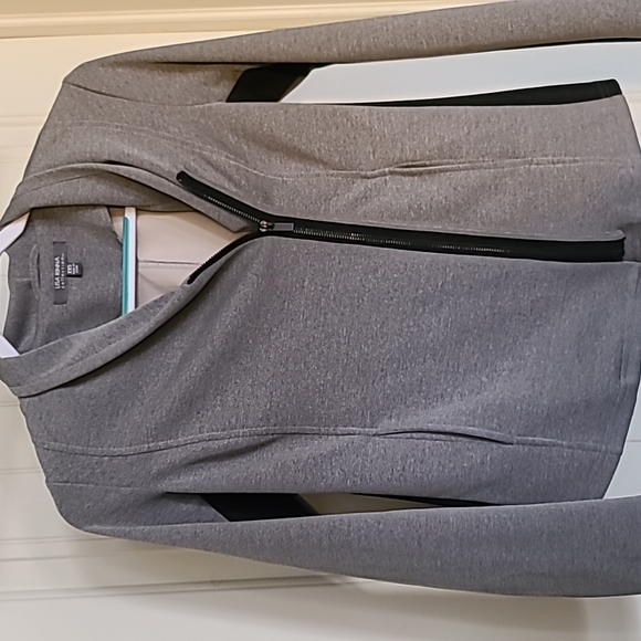 Lisa Rinna Collection | Tops | Lisa Rinna | Poshmark